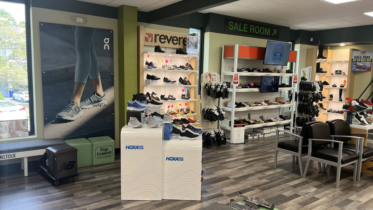 Norwalk's Premier Shoe Store For Women, Men and Kids: Hawley Lane Shoes